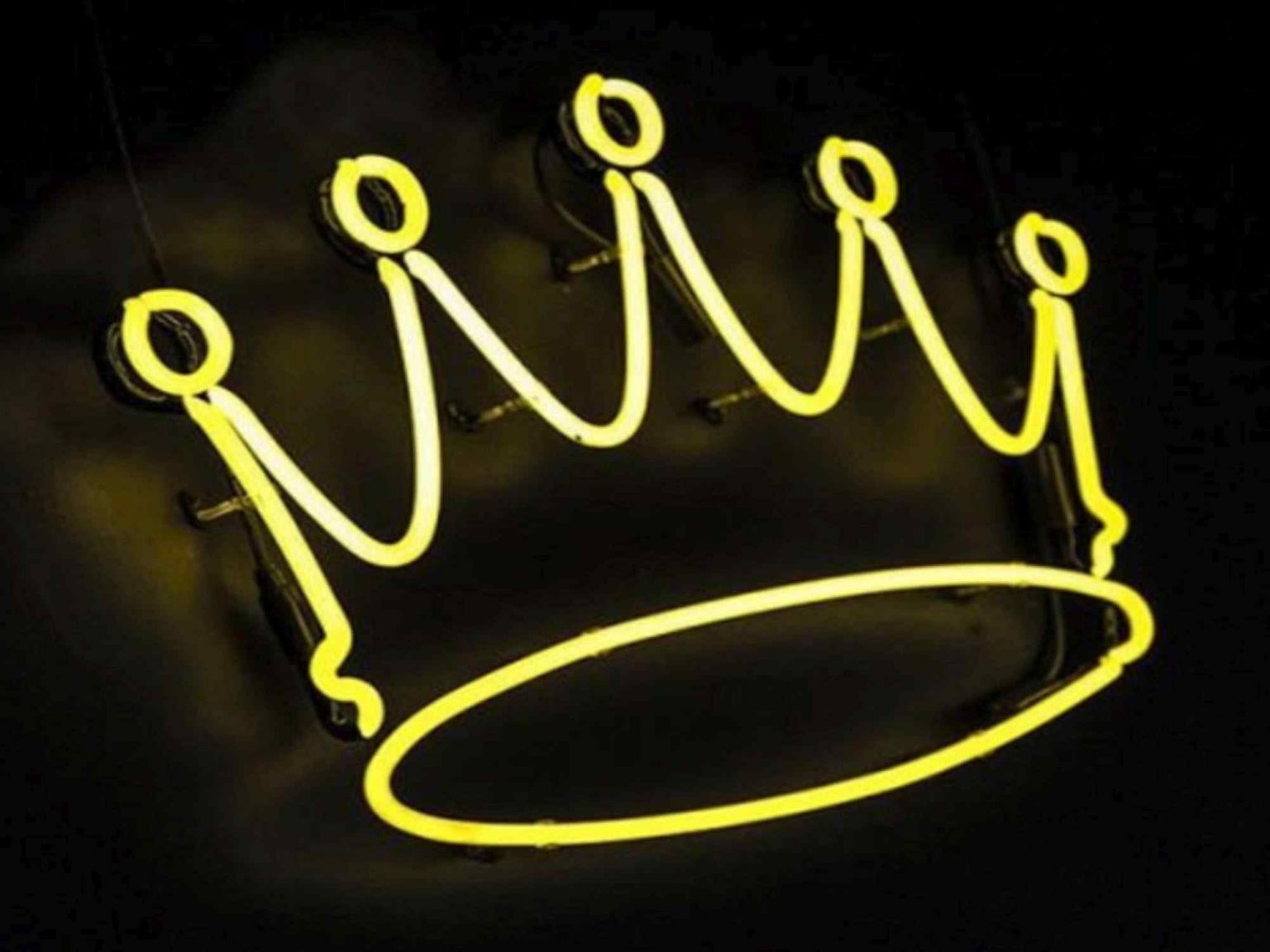 Neony na ścianę -manufaktura neonów led - Arcy Neon